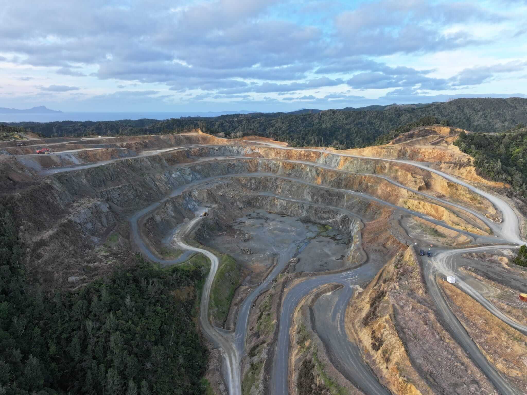 About - DXG - Drilling & Blasting